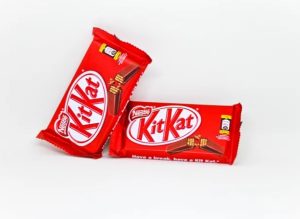 Snickers vs Kitkat [Two Iconic Candy Bars Compared] • Candy Lovers Emporium